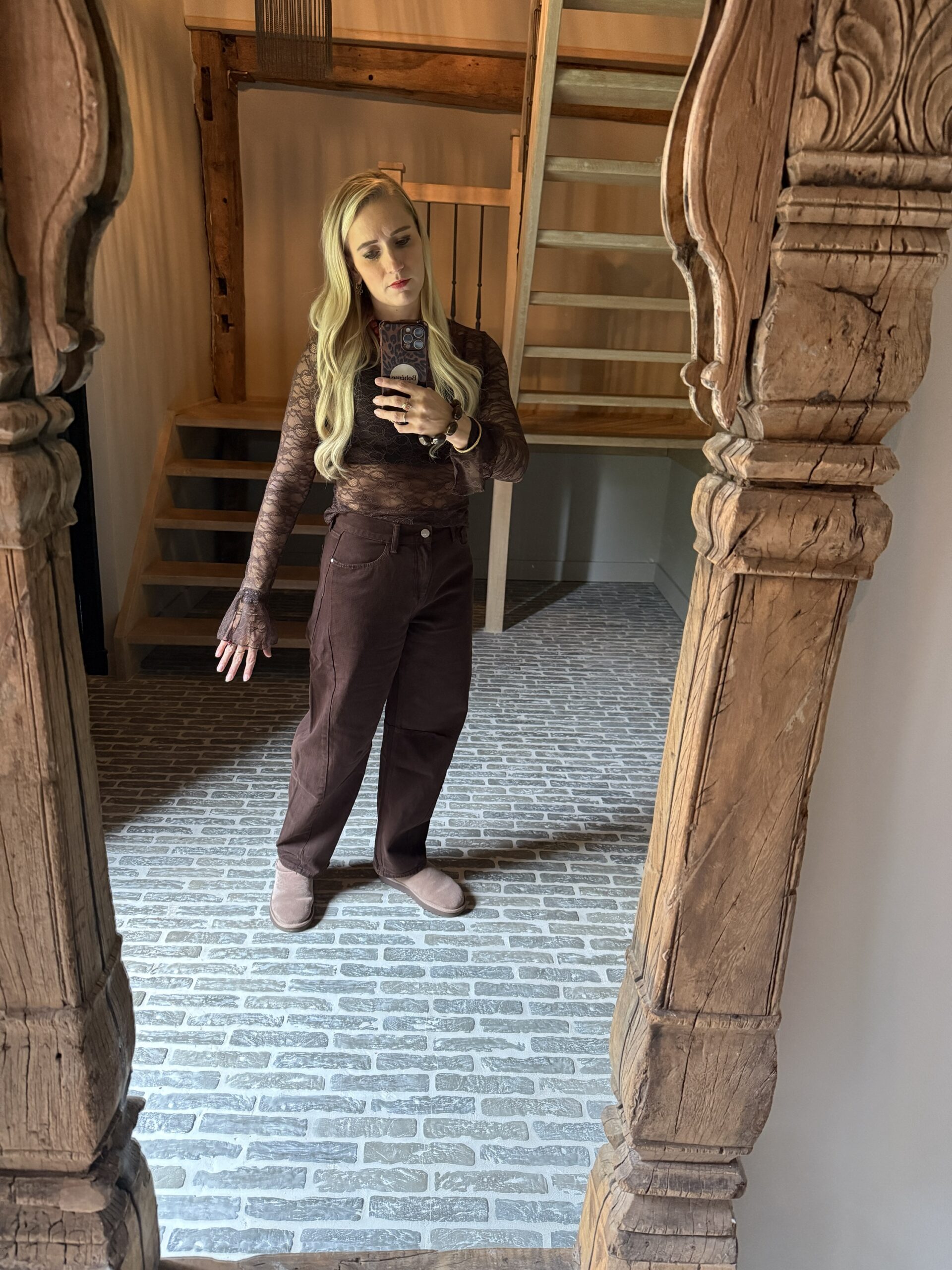 Barrel Fit Jeans Elin bruin met stiksel
